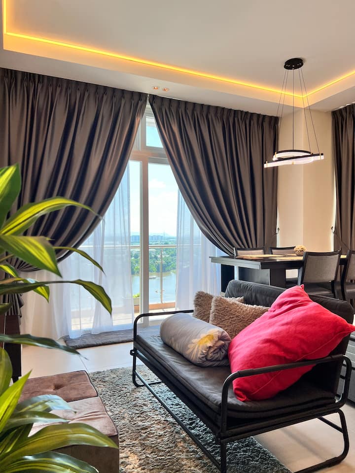 Loff Suite 2 Bedroom At Riverine Diamond Resort - Kuching