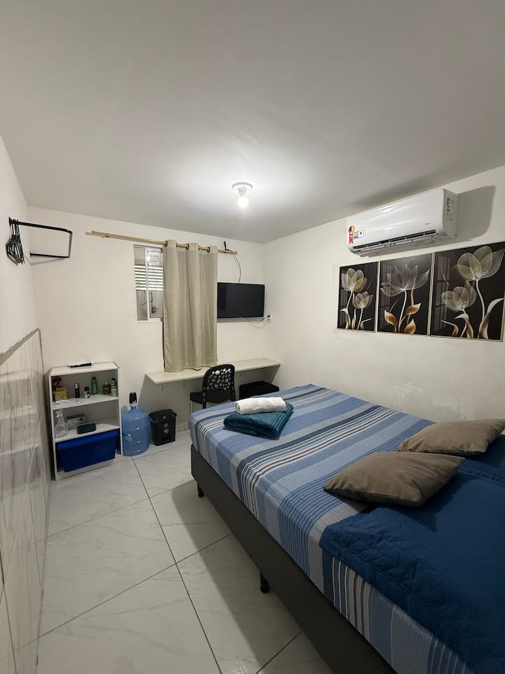 Cantinho Aconchegante - Quarto Com Ar-cond (2) - Santa Rita