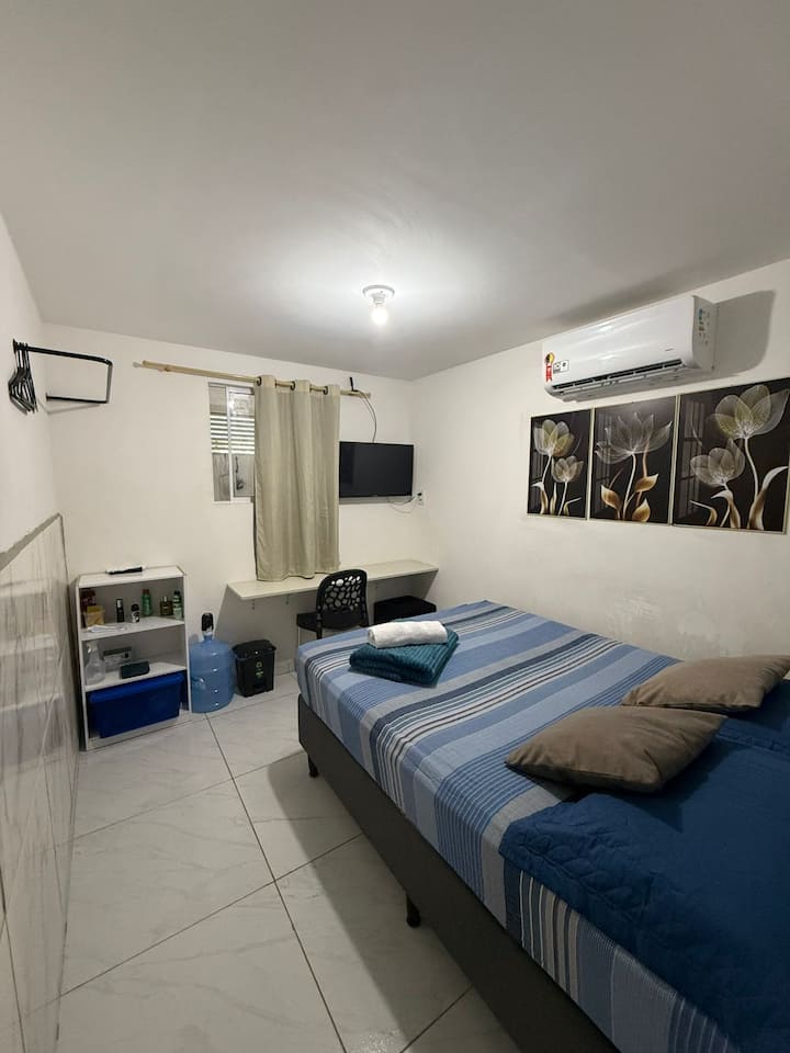 Cantinho Aconchegante - Quarto 02 Ar-condicionado - Santa Rita