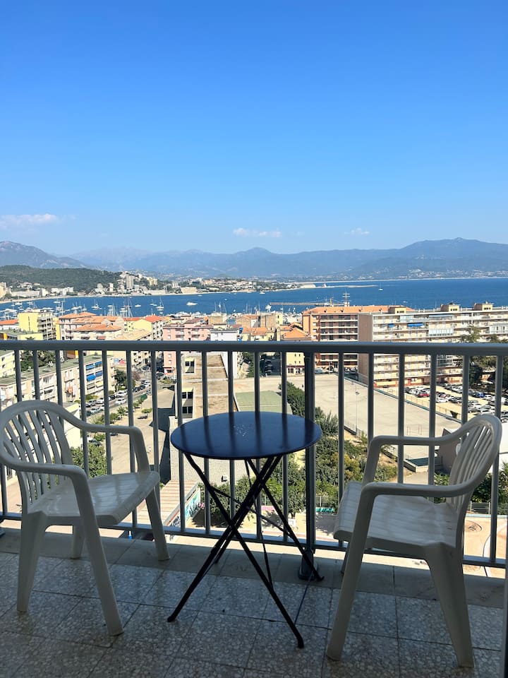 Grand Appartement Ajaccio Vue Sur Mer 75m2 - Corsica