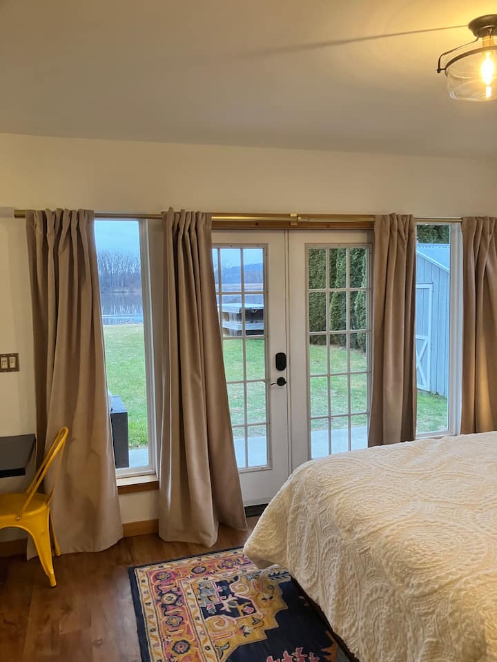 Guest Suite In Home On The Hudson River - Hudson, NY