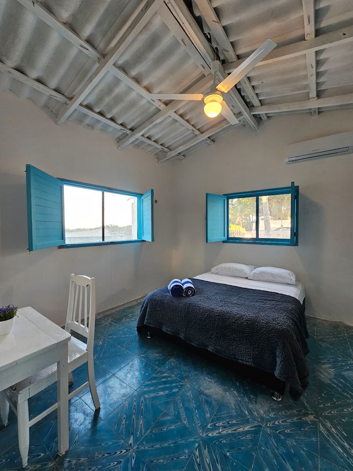 Casa Del Puerto, Frente La Playa En El Cuyo - El Cuyo