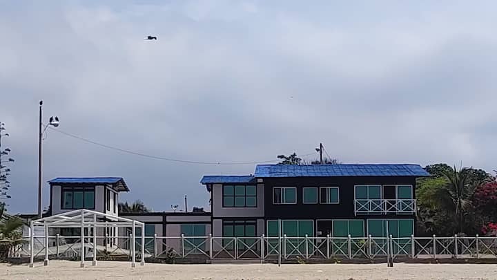 Casa Al Pie Del Mar - Ayangue