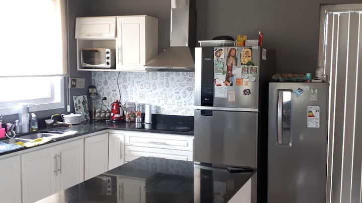 Casa Con Parque Y Piscina - Salta