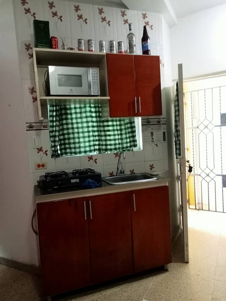Aparta Estudio Con Balcón La 27 - Soledad