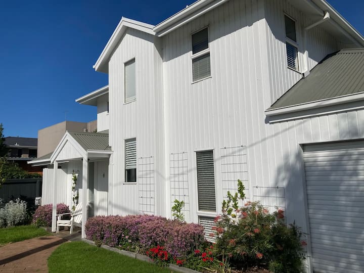 Annabelle's Beach House - Torquay - Torquay