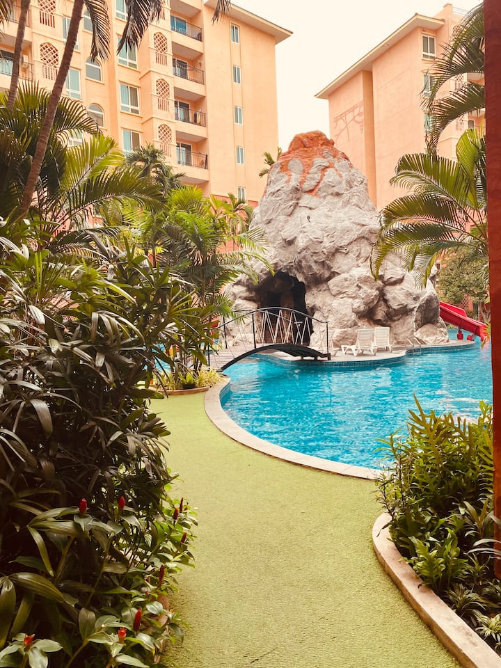 Удобная квартира в современном кондоминиуме - Jomtien