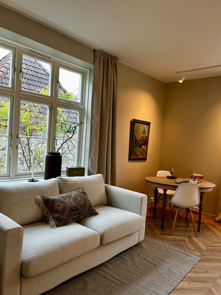 Delikat Leilighet I Romantisk Bygård På Sagene - Oslo