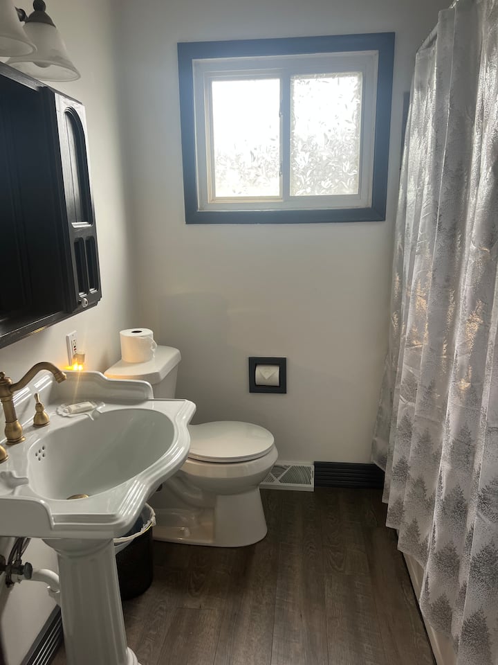 Quiet Stay Ideal For Travel Nurses And Work Crews - フリント, MI