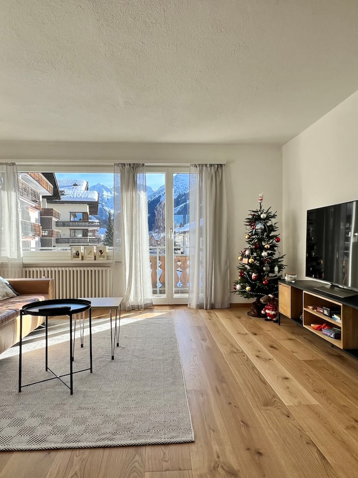 Breathtaking Views Over Klosters - Klosters-Serneus