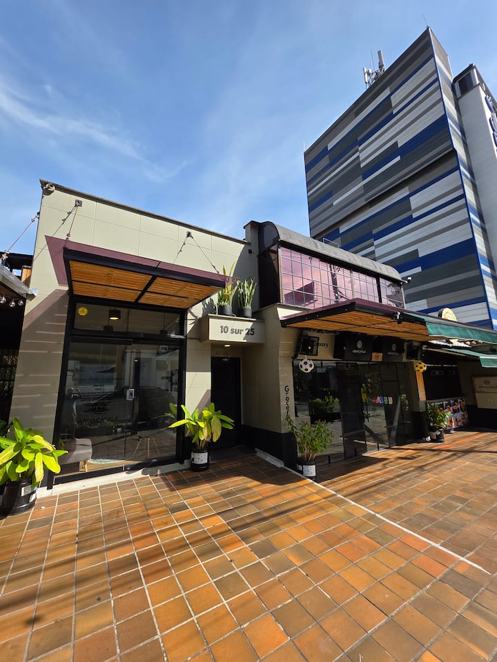 Party Agua House Medellin 5br W/5hot Tub - Medellín