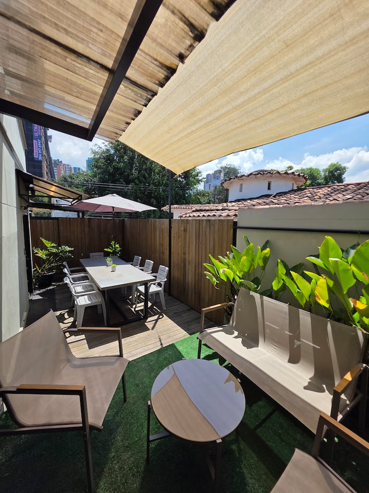 Party Agua House Medellin 5br W/5hot Tub - Medellín