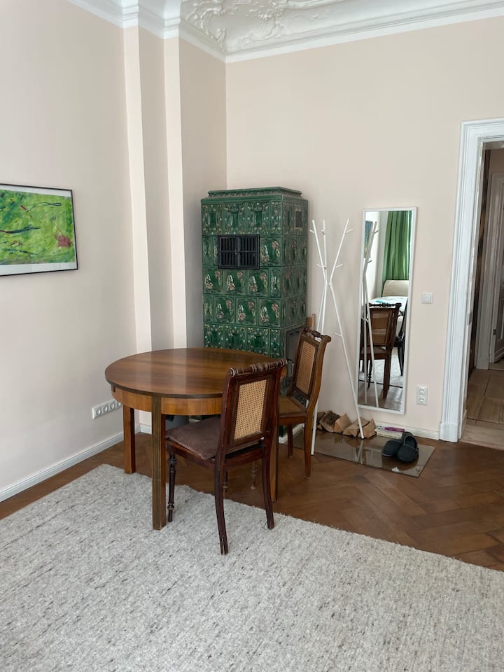 Helles Zimmer Mit Balkon In Nord-neukölln - Berlin