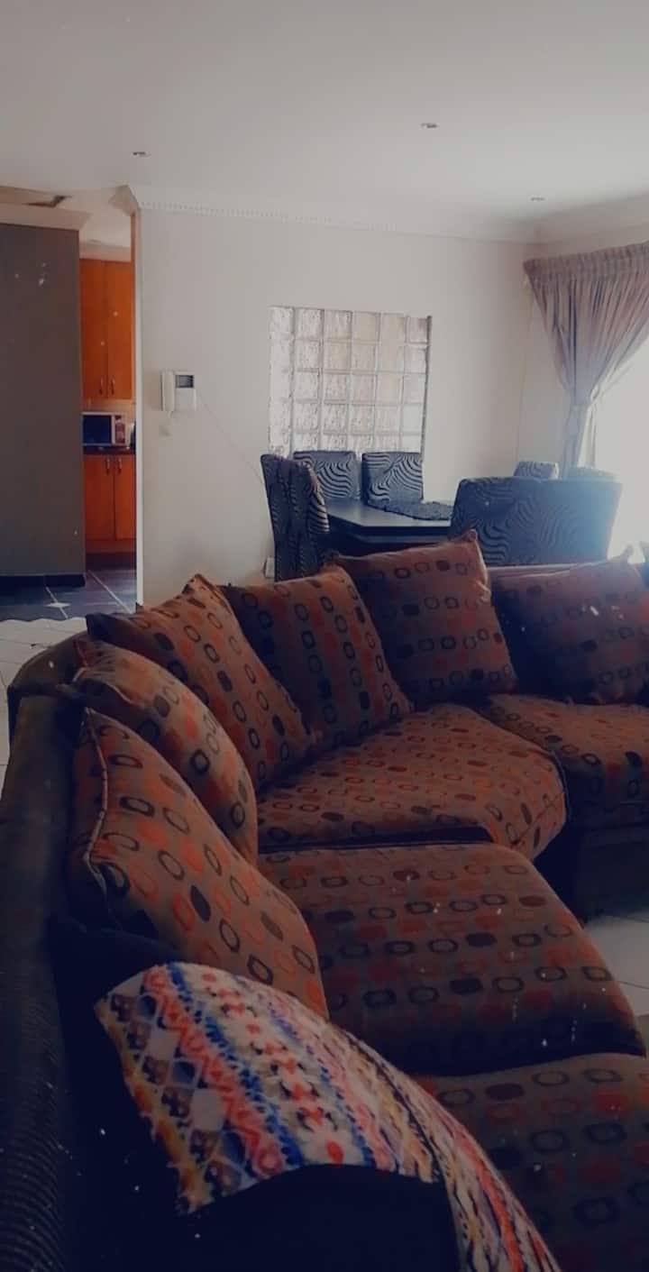 Lesedi Guest House. - Pretoria