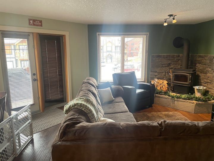 Hot Springs Mountain Living - Radium Hot Springs