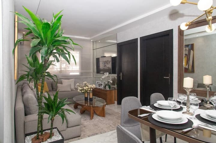 Elegant 2-bedroom Apartment In The City Center - Casablanca