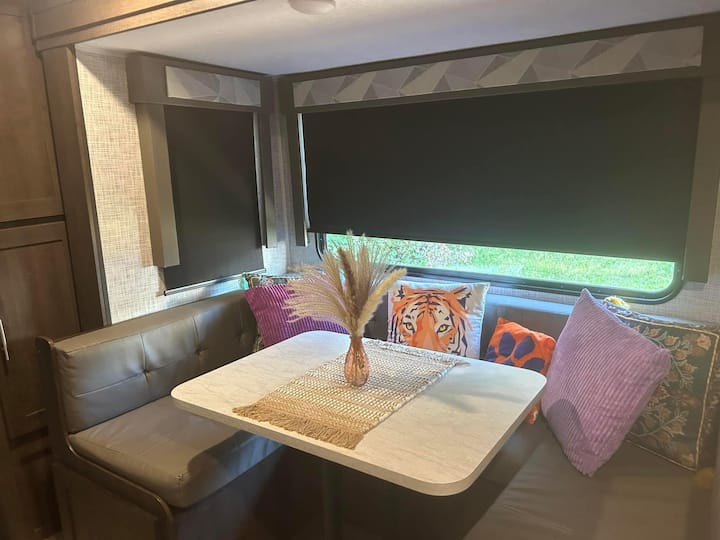 Clemson Tiger Glamping Retreat - 클렘슨