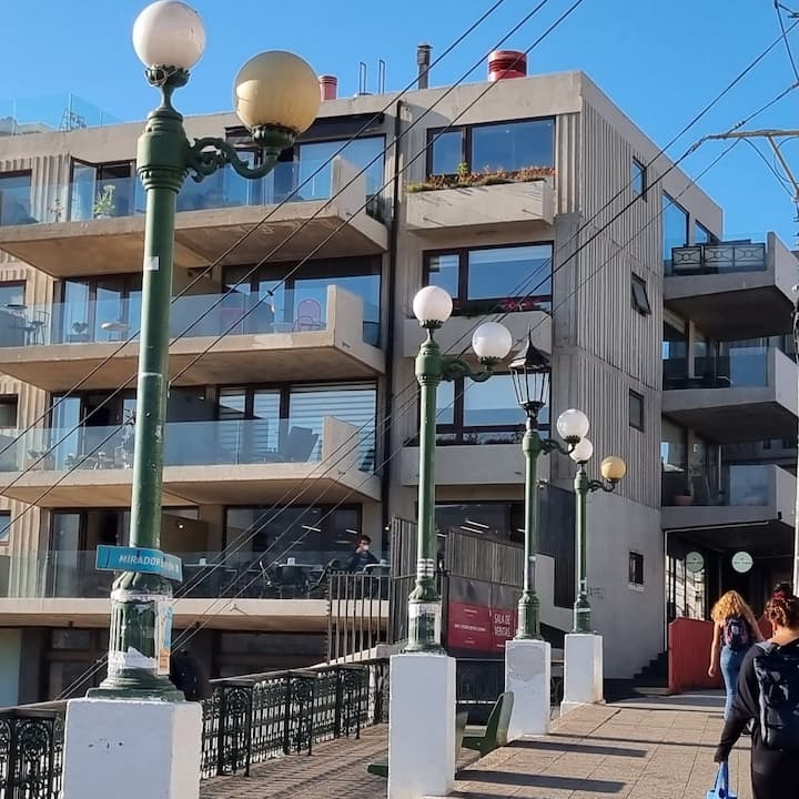 Estudio Con Estacionamiento+terraza Mirador Barón - Valparaíso