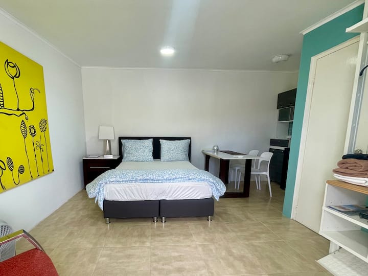 Studio Palm Beach 2: Perfect Location! - Aruba