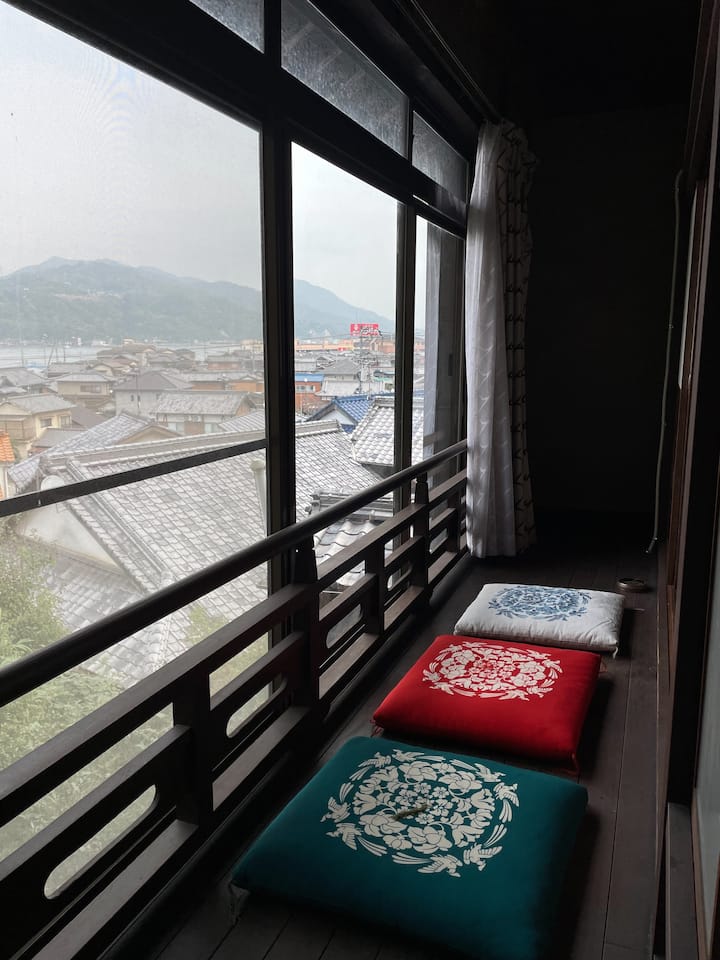 【築100年の古民家で4名〜12名】静かな瀬戸内の風土に浸る『文豪の部屋』 - 구레시