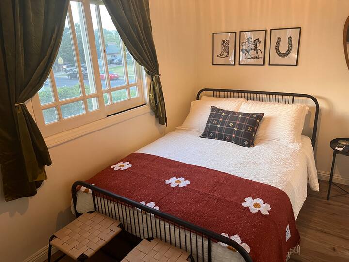 Welcome To Buckaroo Bungalow! - Simi Valley