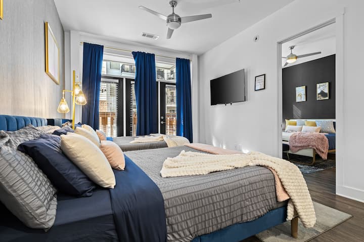 Poolside Suite / Walk To Broadway / Parking Avail - Nashville, TN