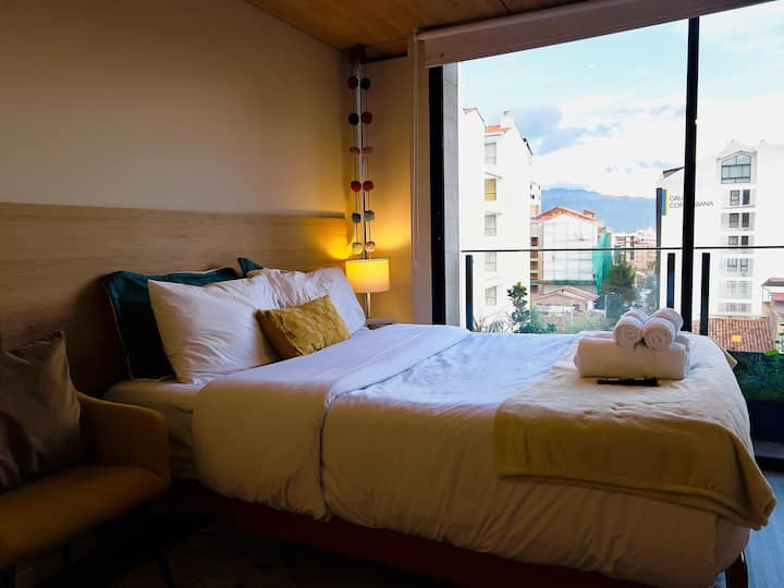 Moderno Loft Con Balcón Y Vista A Las Montañas - Cusco