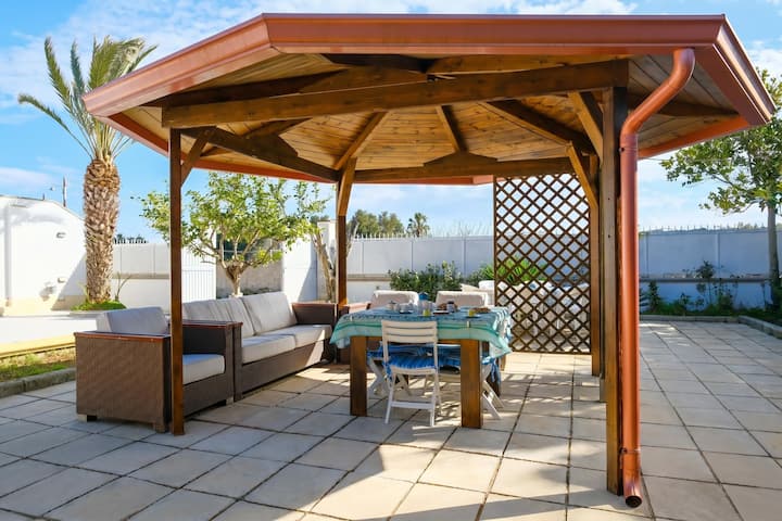 Villa Oasi Al Mare Near The Sea With Pool - Torre dell'Orso