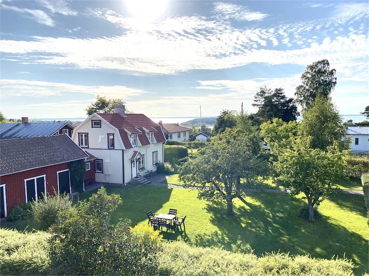 Cozy Renovated House From The 1920s - Götene