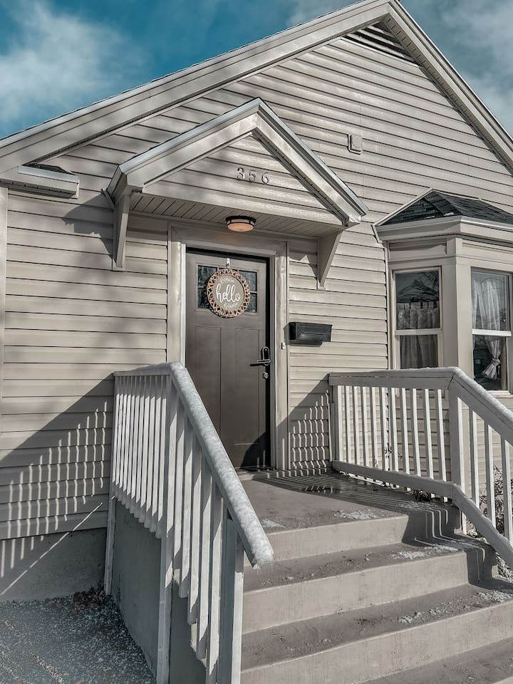 Downtown Slc 4br Gem | Walkable, Stylish, Sleeps 8 - Salt Lake City, UT