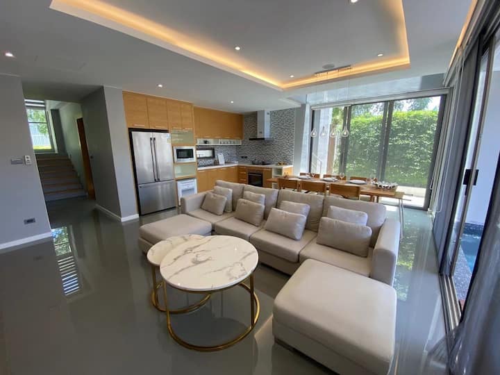 查龙转盘附近 大佛山景 三卧四卫 泳池别墅 大型超市旁边 带书房 - Phuket