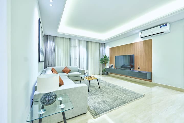 Rozn Co| Alqairwan Luxury Apartment - Riad