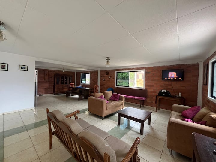 Quinta Vacacional En Yunguilla - Santa Isabel