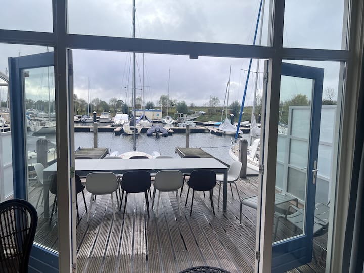 Maison Sur L'eau - Goes