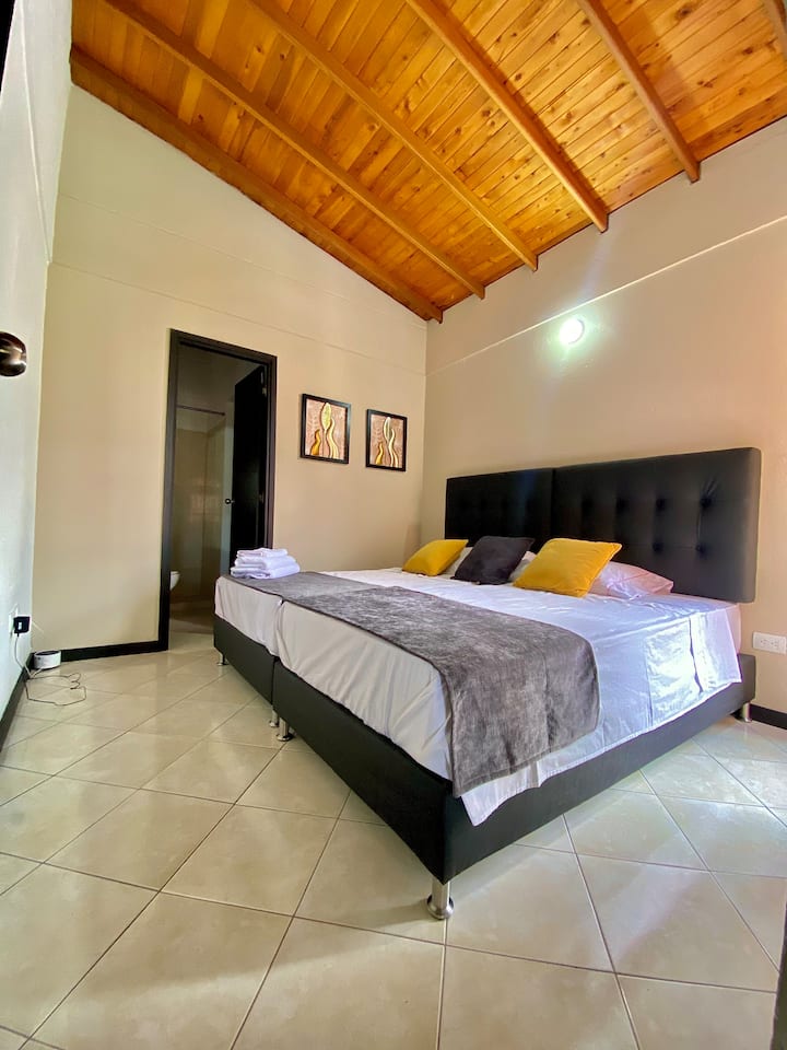 Apartamento 502 , Los Naranjos - Envigado - Envigado