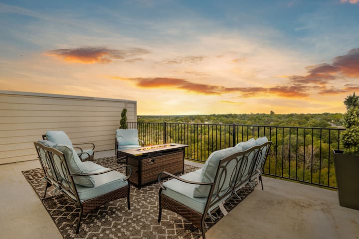 Escape-luxury Hill Country Retreat - Georgetown, TX