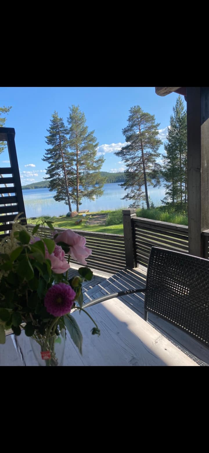 Idyllisk Stuga Med Egen Badplats - Insjön