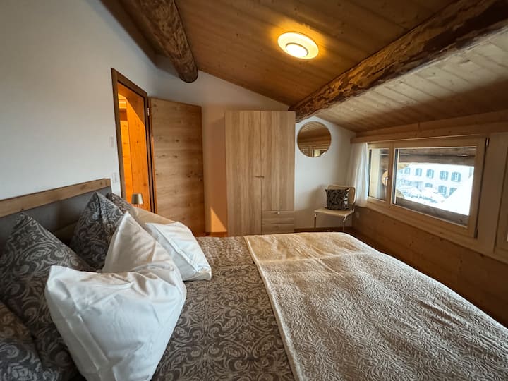 Luxuriöses Apartment Im Zentrum Mit Garage - Klosters-Serneus