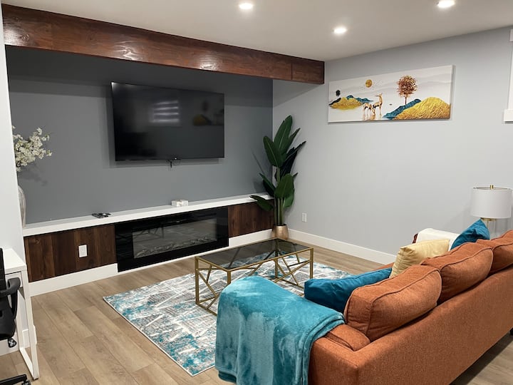 Val Luxurious 2 Brm Bsmt Suite. - Edmonton