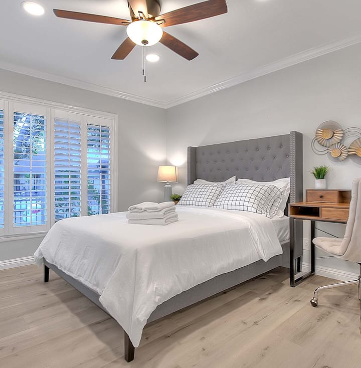 Arcadia 4br Home • Sleeps 11 • Near Pasadena - Arcadia