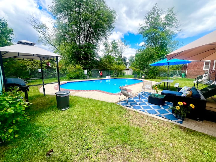 Heated Pool In October
4br Retreat Near Mgm - Washington, D.C.