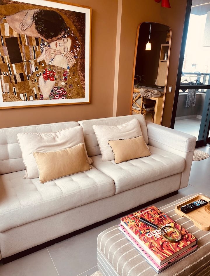 Apartamento Novo No Cambuí. Excelente Localização. - Campinas
