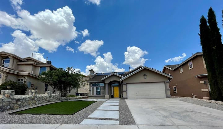 Westside Getaway: Prime Location - El Paso, TX