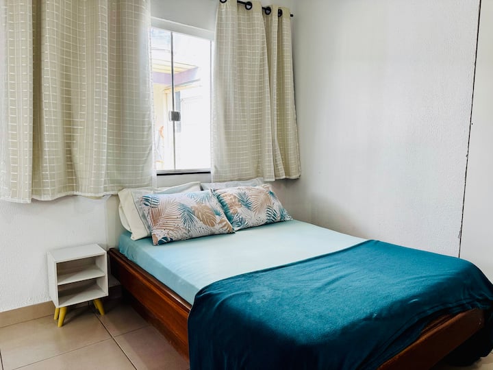 Casa C/ Piscina, Garagem, Churrasqueira E Ar-cond. - Matinhos