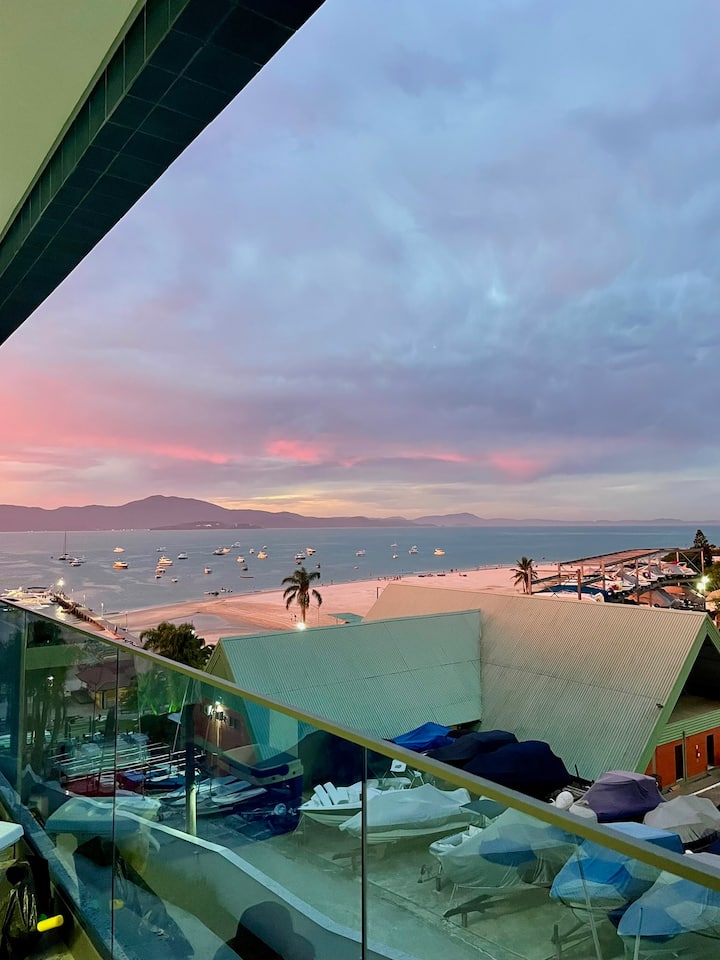 Apto Pé Na Areia, Seu Paraíso Particular! - Florianópolis