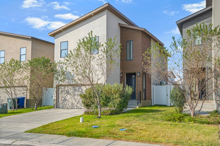 Bold New Build • 3br • Free Parking • North Laredo - Laredo, TX
