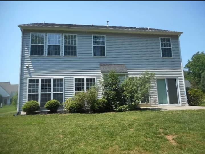 Cozy Jamestown Home - High Point, NC