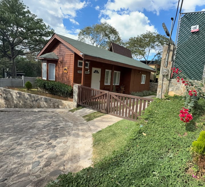 Cabaña De Don Robert La Laguna - Guatemala