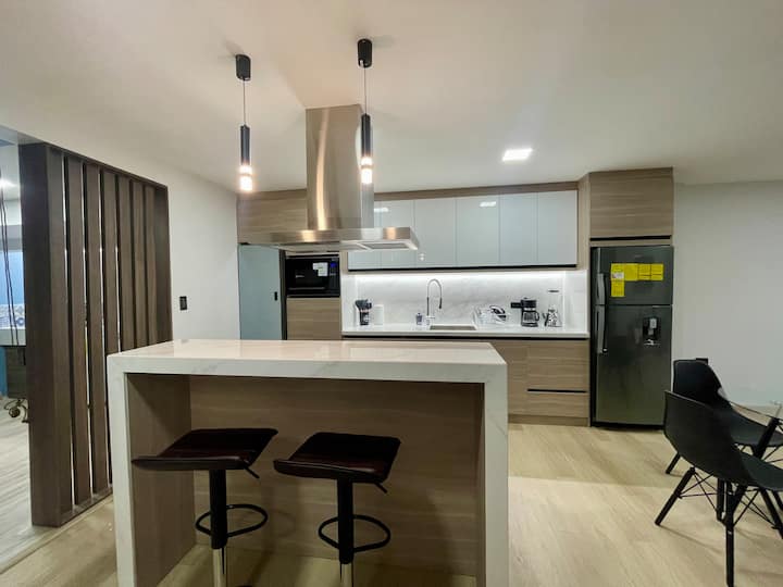 Hermoso Departamento En Planta Baja - Cuenca