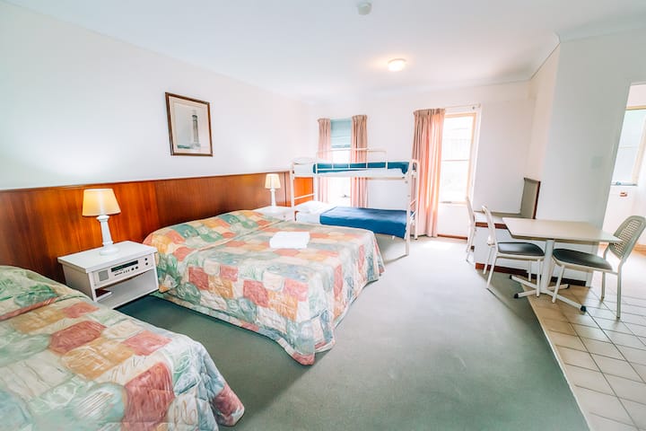 Augusta Molloy Motel Apartment 2 - Augusta, Australia